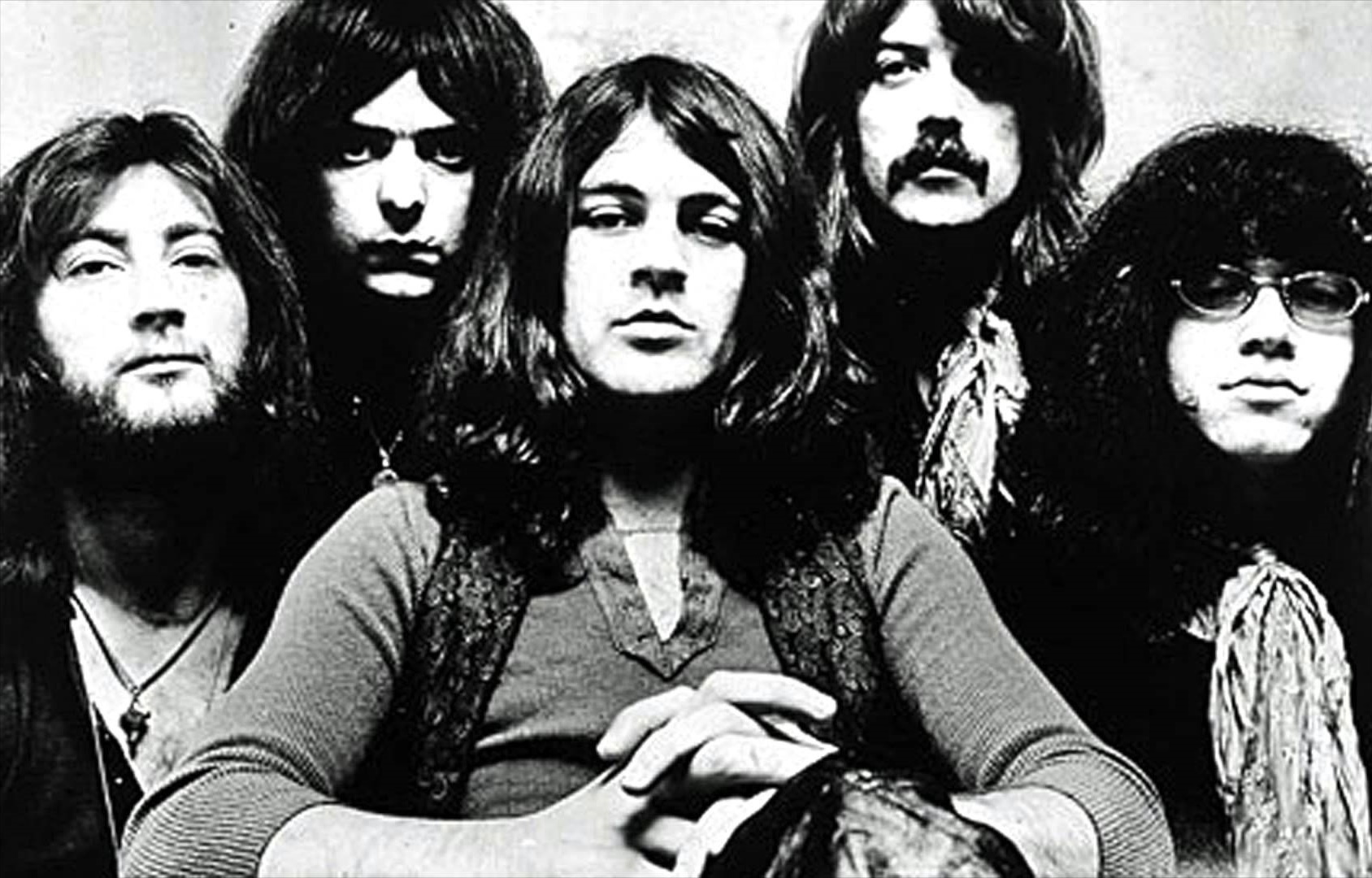 The Loudest Bands In History: 10 Ear-Splitting Acts Who’ll Batter Your ...